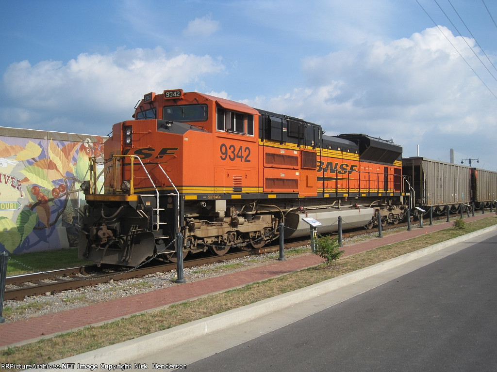 BNSF 9342